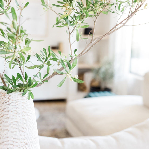 Find Your Colour Vibe: Art That Reflects You – Curat'd Walls